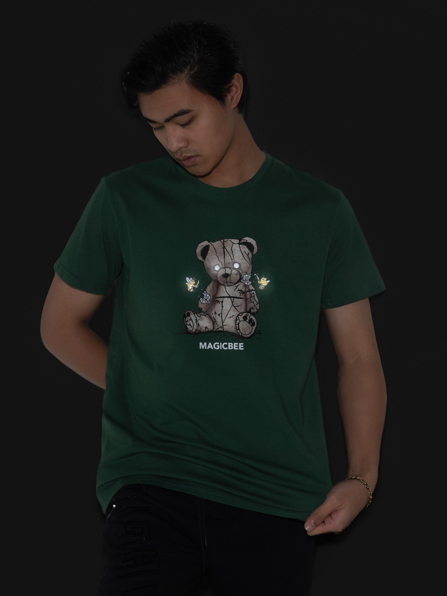 MagicBee Unisex Reflective Teddy Tee - Green (Special Edition) – Magic ...
